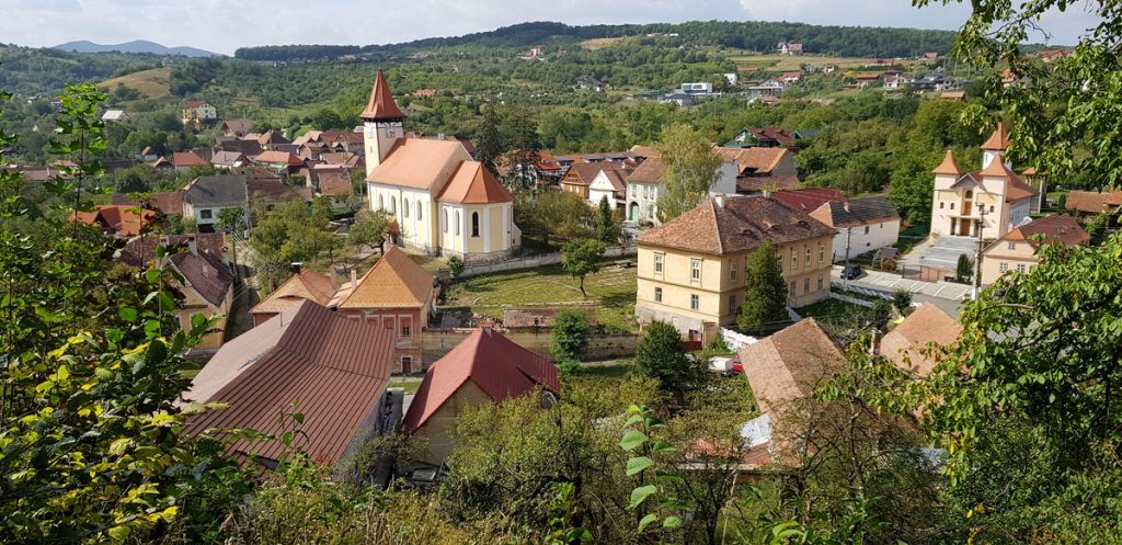Satul Cisnadioara, un obiectiv turistic cu o importanta culturala ...